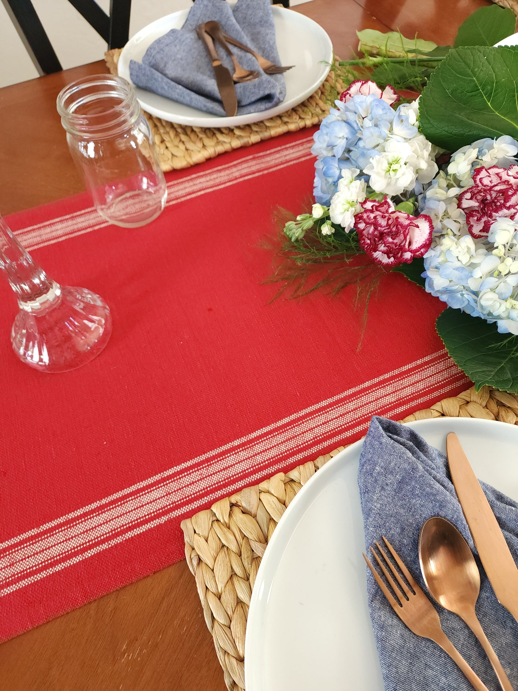 Red Farmhouse Table Runner – 90 West Linen Co.