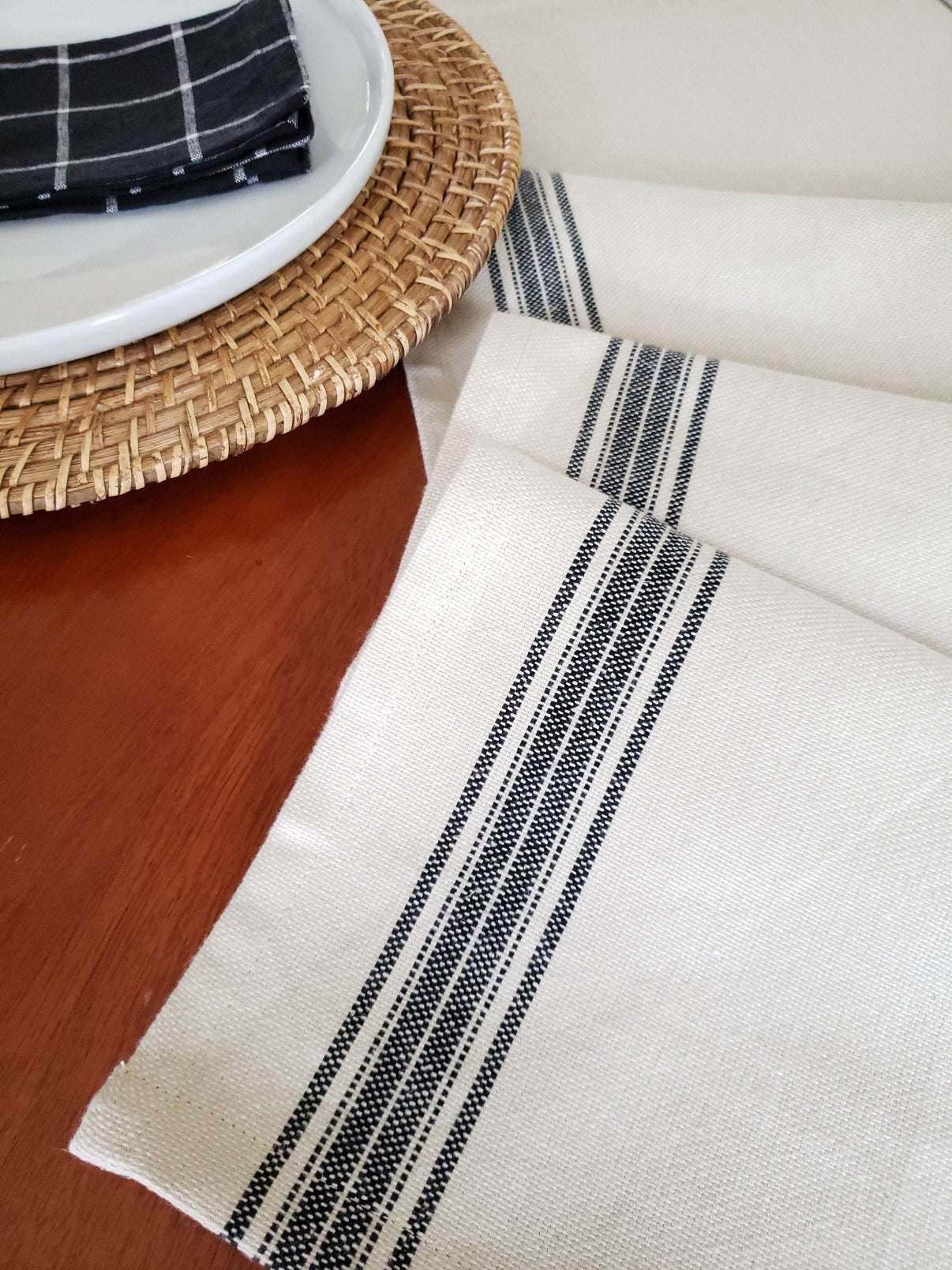 Grain Sack Table Runner – 90 West Linen Co.